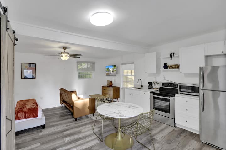 Beautiful Studio Near Las Olas And Beach! - フォート・ローダデール, FL