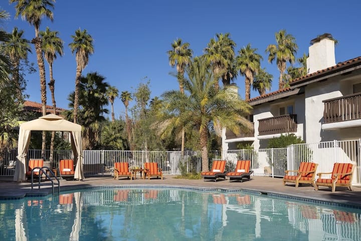 2 Deluxe Poolside Rooms, La Casa Del Zorro, Spa - Borrego Springs, CA