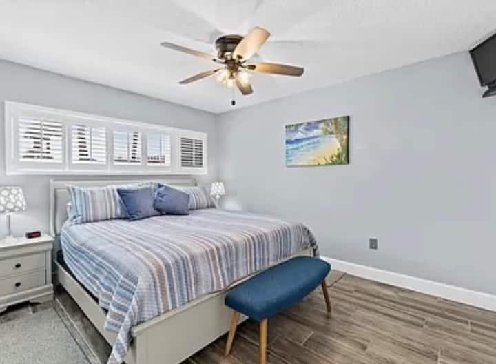 2 Bedroom Ground Floor Condo At The Diplomat - Cocoa Beach, FL