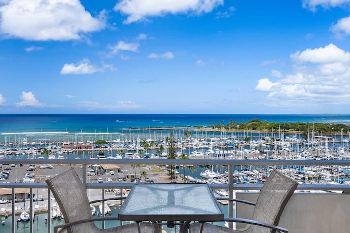 Ilikai 1208 Perfect Ocean / Sunset / Marina Views - Honolulu, HI