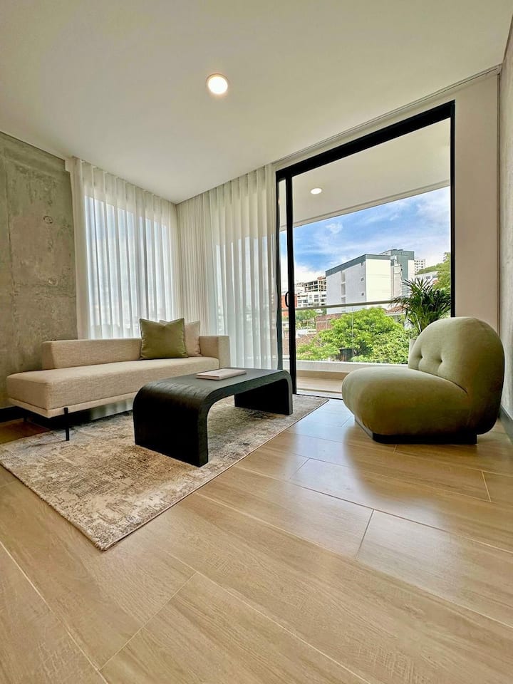 Apt 8th-floor | Balcony, Pool Free Parking | Rm804 - Cali