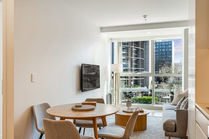 Chic Central Apt With Gym And Pool By Zodiak Stays - Auckland