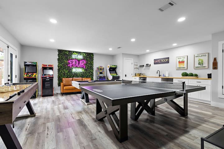The Fun Haus | Pool | Game Room | Atrium - Dallas, TX