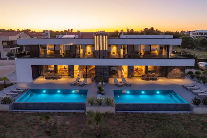 Luxury Villa Pot With Pool - Private Beach Access - Vir