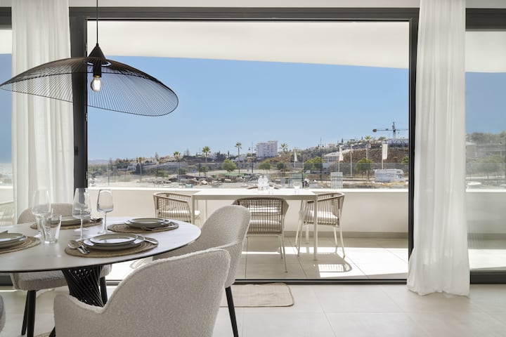 Modern Luxury Suite With Terrace In Higueron - Fuengirola