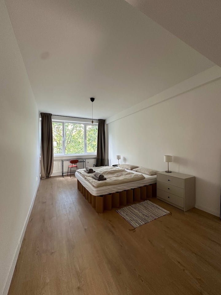 Helles Elegantes Zimmer In Berlin-schoeneberg 10 - Berlin