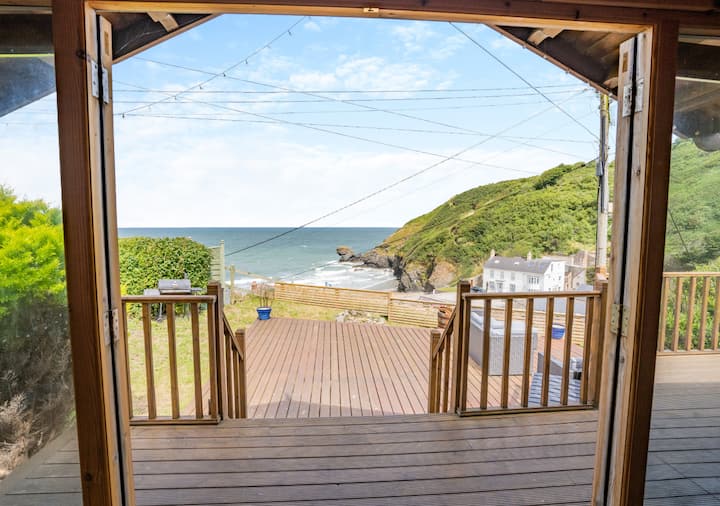 Pengwern - Llangrannog