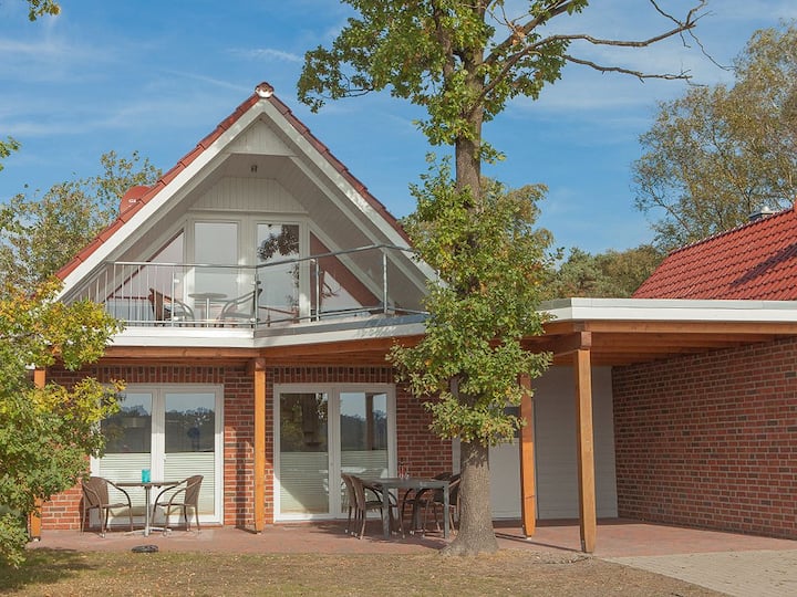 Ferienhaus Mit Atemberaubendem Blick Auf Den See - Wiefelstede