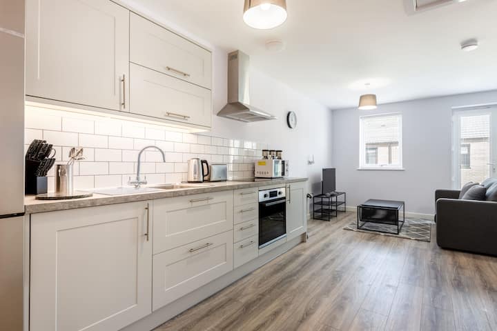 Fabulous 1 Bedroom Home In York - York