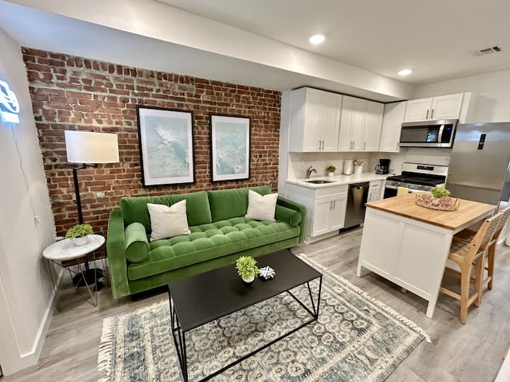 327 • 2br/2ba • Comfortable + W/d • Nyc Access - Hoboken, NJ