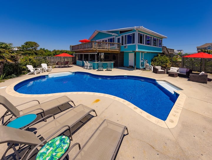 Back Bay Dog- Pool, Hot Tub, Bay, Sleeps 13 - Virginia Beach, VA