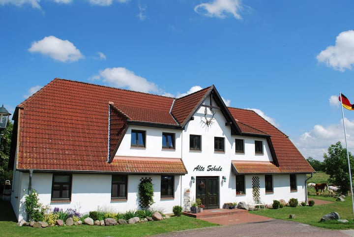 Wohnung In Dargun Mit Terrasse Und Garten - Dargun
