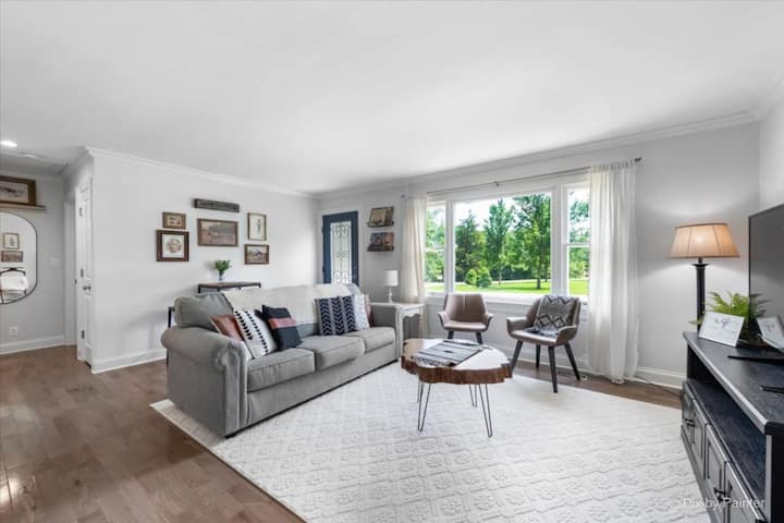 Steps To Lake |2br Cozy Retreat | Outdoor Fire Pit - Antioch, IL