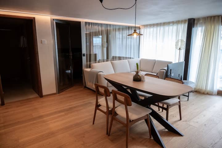 4 People Ground Floor Apartment & Wellness - Zermatt