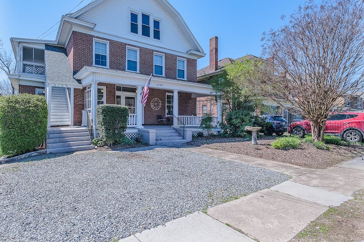 Memorial Grandin Village - Upper - Roanoke, VA