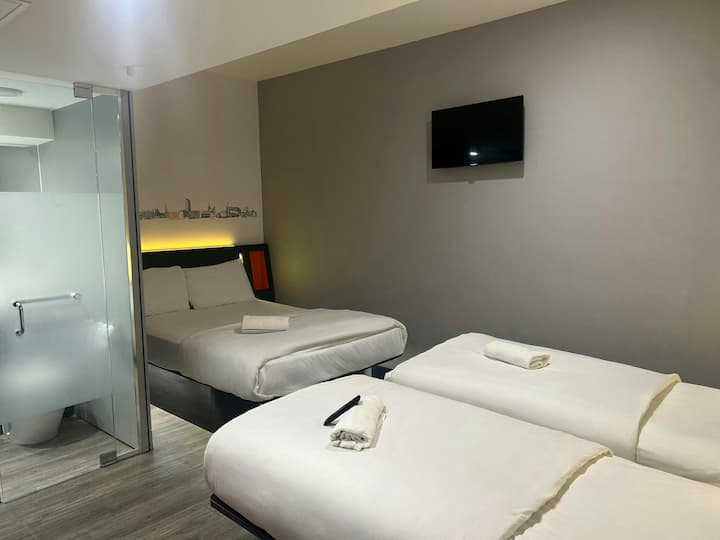 Sheffield Cathedral Is A Must-see, Just 5-min Walk - イギリス シェフィールド