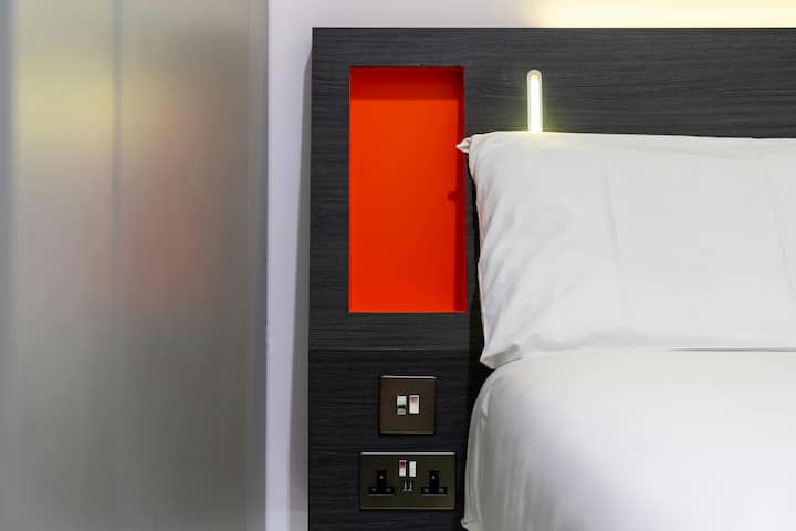 Easy Walk To The O2 Academy & Crucible Theatre - イギリス シェフィールド