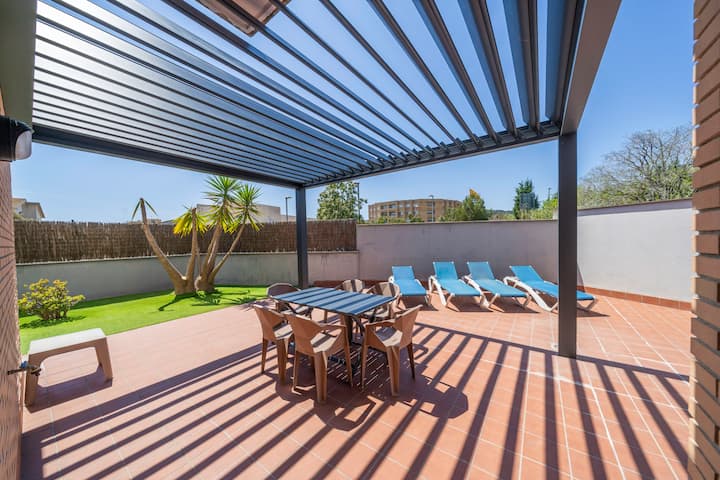 Bel Appartement Avec Grande Terrasse, Piscine, A/c - Tossa de Mar