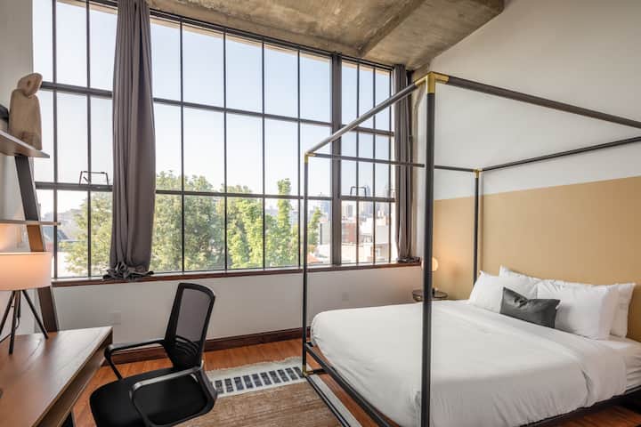 Sosuite | 2br Apt W Balcony, W/d, Gym, On-site Bar - Philadelphia, PA