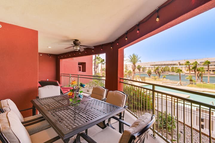 Riverfront Bullhead City Condo Near Casinos! - 로플린