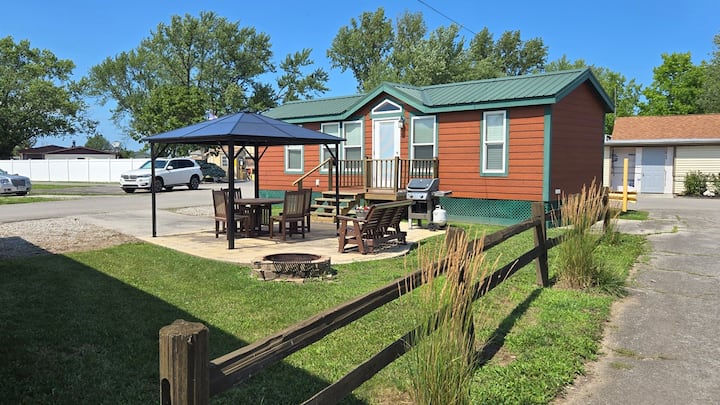 Koa 2bedroom Deluxe Cabin - Sandusky, OH