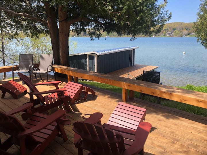 Waterfront Home And Guest Cottage On Lake Leelanau - Suttons Bay, MI