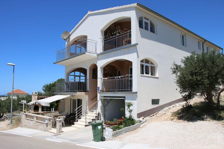 Appartement Nikica (88761-a1) - Primošten