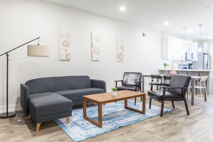 Metropolitan_ 4bd/4bath+w/d+patio+crib+parking - Philadelphie, PA