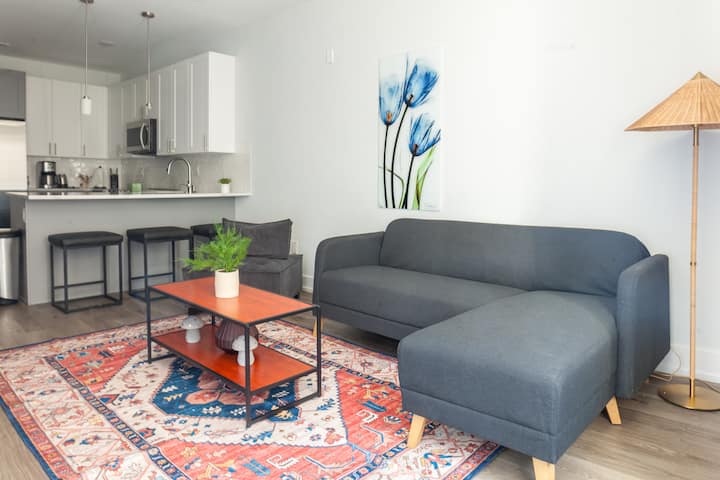 Trendy_ Luxury:4br/4ba-w/d-patio-pingpong-sleeps12 - Penn Center - Philadelphia