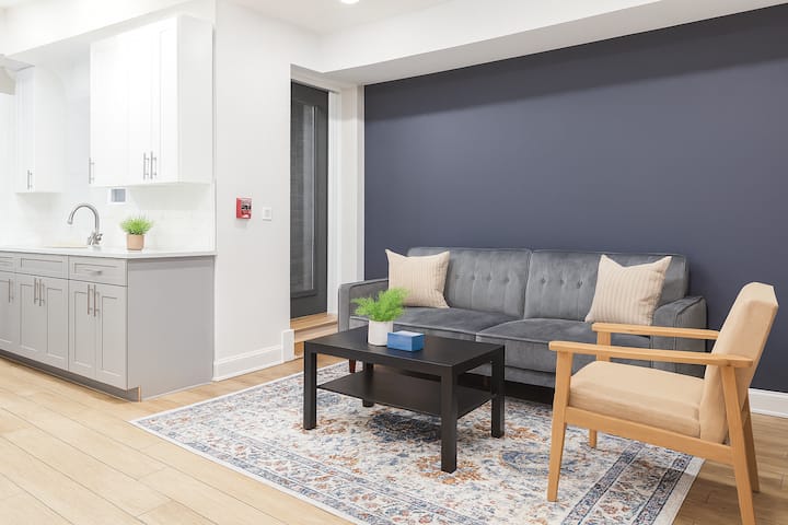 Spacious_3bd/2bath/kingbed+workdesk+wi-fi+w/d - Bryn Mawr, PA