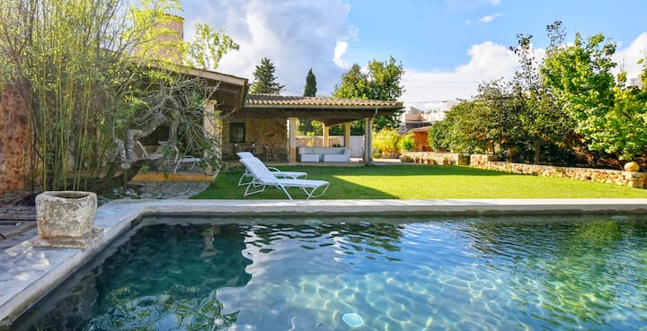 Luxury Townhouse With Pool Garden & A/c - Algaida