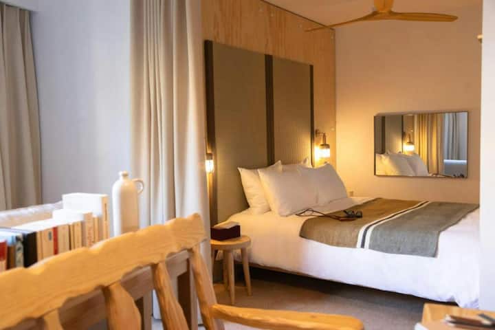 Suite With Terrace And Garden View - Cannes