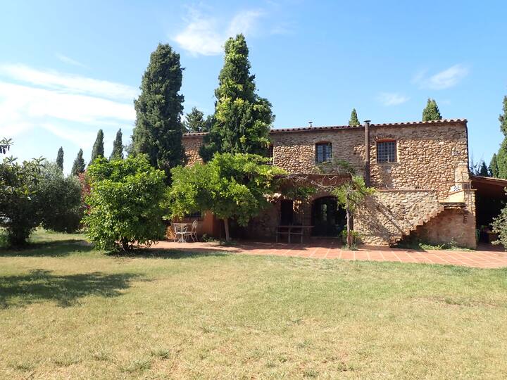 Renovated Country House, Isolated Yet Accessible - Navata