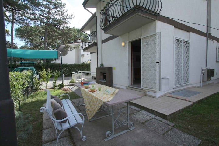 Appartement De Vacances Dans Le Silence De La Pinè - Lignano Pineta