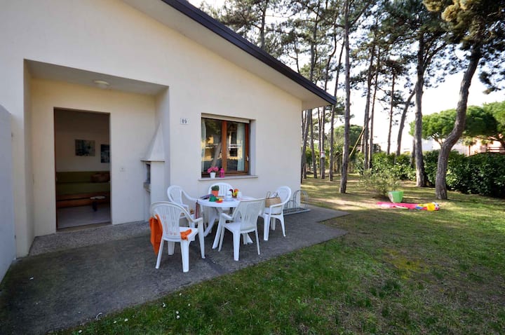 Holiday Apartment With Air Conditioning And Garden - Lignano Sabbiadoro