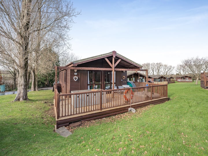Green Poplars - Isle of Wight