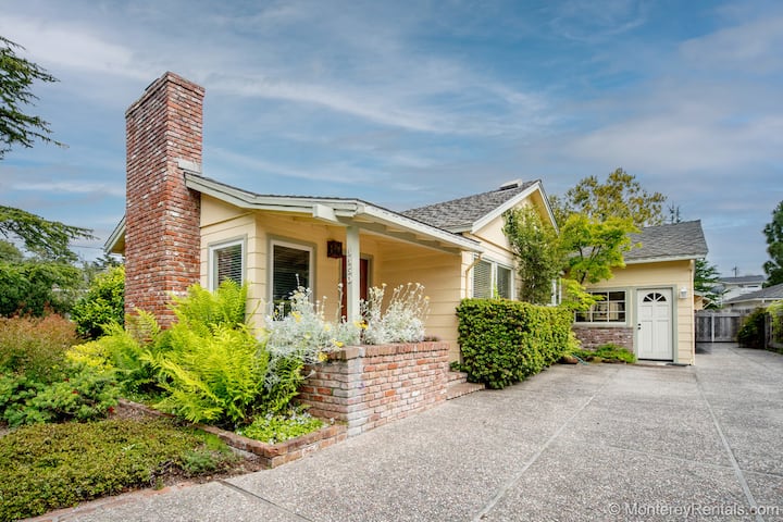 Magnolia - Sweet Carmel Retreat - Carmel-by-the-Sea, CA