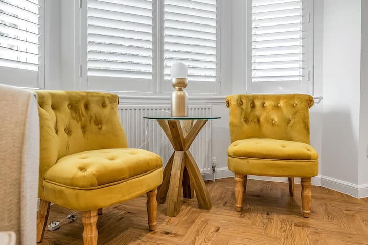 Luxury 2bed 2bath-ground Floor-free Parking - Edinburgh
