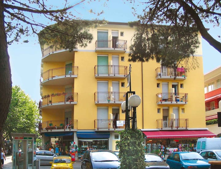 Holiday Apartment Mit Klimaanlage Und Balkon - Bibione Pineda