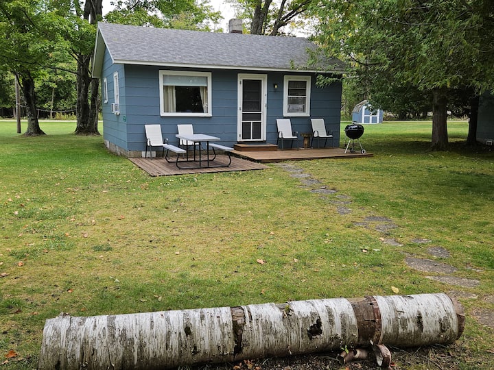 Cozy Cottage On Big Glen Lk. Kayaks. 4 Of 5 - Glen Arbor, MI