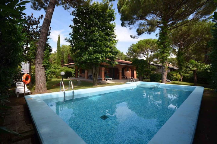 Villa With Garden And Pool - Lignano Sabbiadoro
