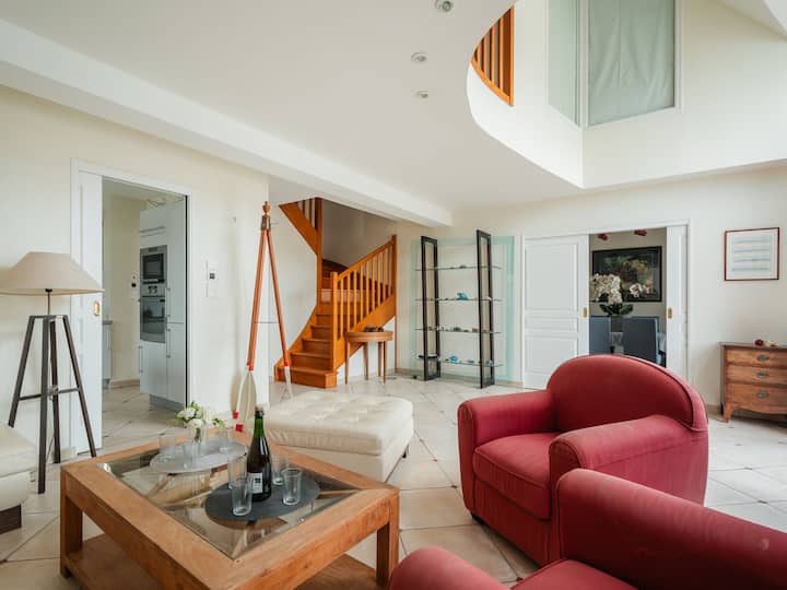 Les Balcons De Cézembre By Interhome - Saint-Lunaire