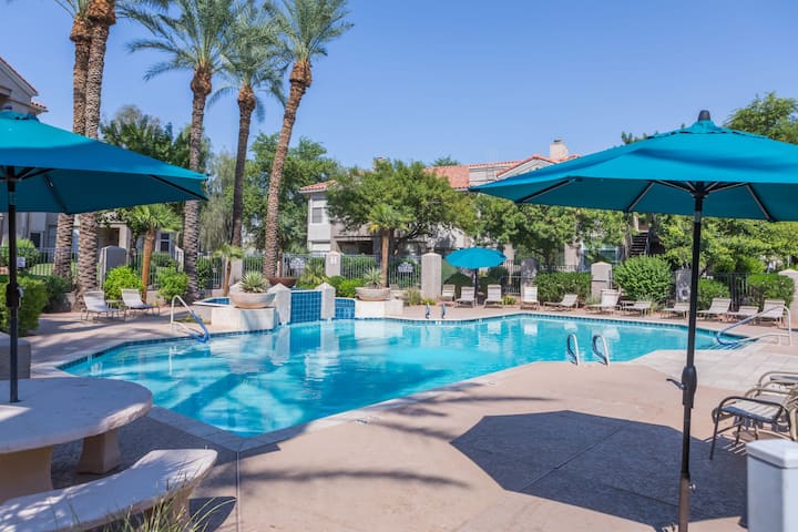 Modern Retreat In Ahwatukee, Heated Pool, Spa, Gym - Phoenix, AZ