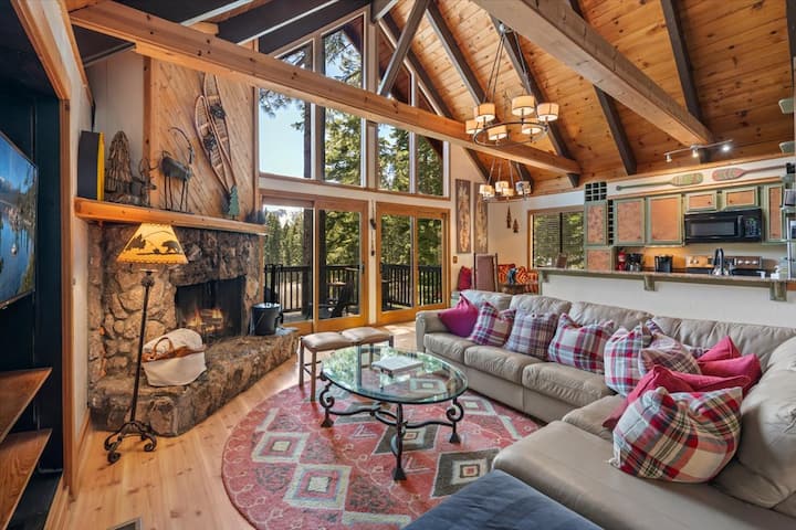 By Alpine Meadows Ski Lift, Sauna, Hot Tub - Lake Tahoe