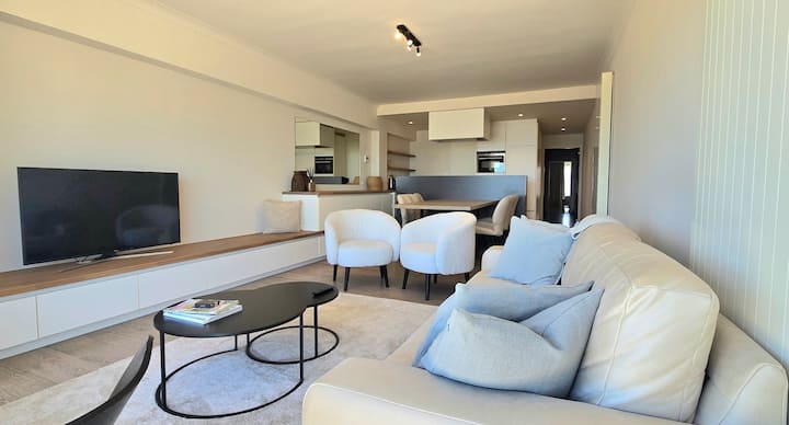 Ruim Frontaal Zeezicht Nabij Rubensplein - Knokke-Heist