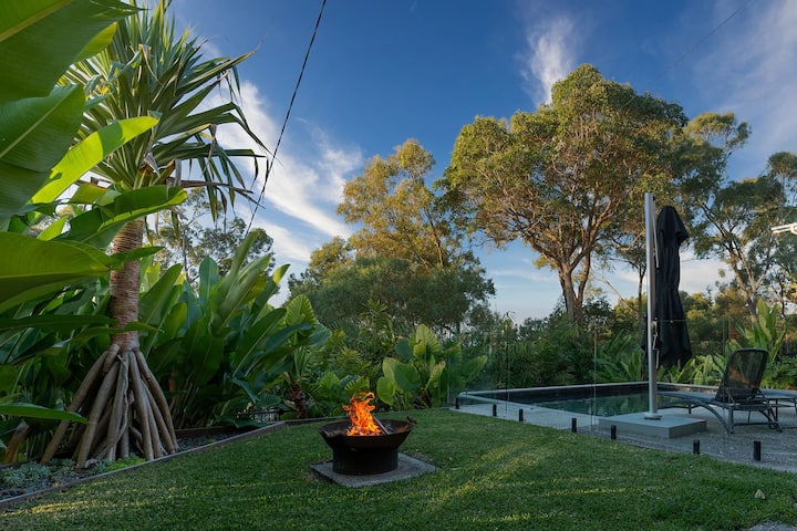 Hilltop Hideaway At Coolum Beach - Coolum Beach