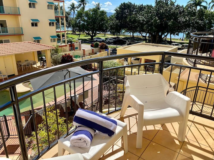 Perfect Position On The Water Strand 18 - Townsville