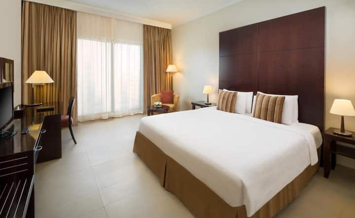 Deluxe Room Near Mafraq Hospital By Luxury Booking - Abu Dhabi