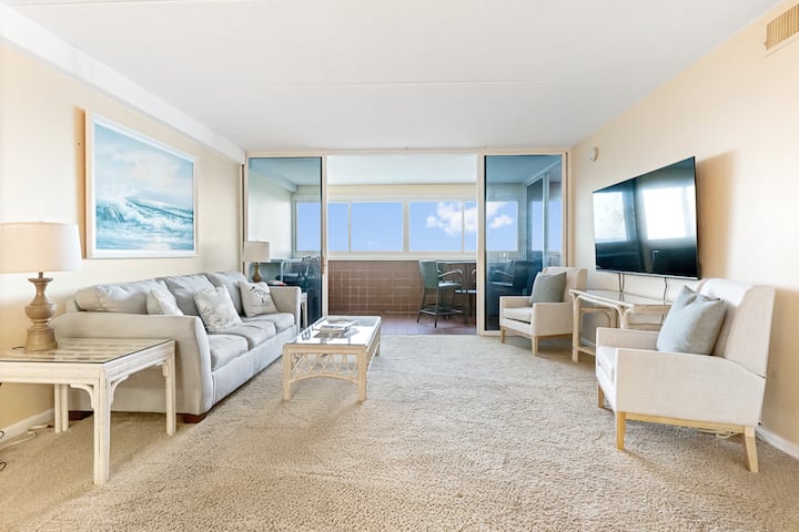 2 Bedroom Beachfront Condo W Enclosed Balcony - Fenwick Island, DE