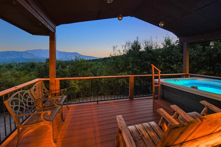 Majestic Mountain View - Direct Mount Leconte View - Gatlinburg, TN